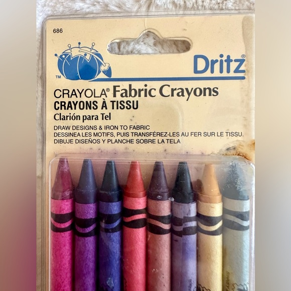 Crayola | Office | Dritz Crayola Fabric Crayons 994 Unopened New Old ...